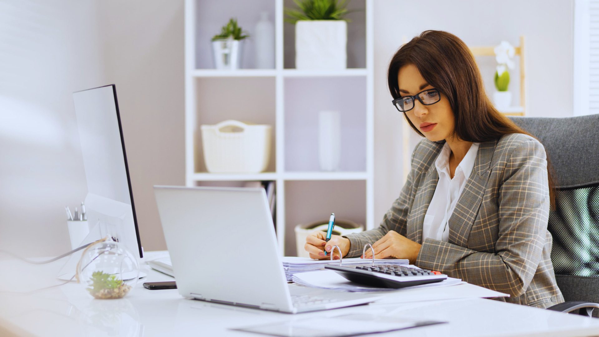 Federal Contract Management | LBMC W Squared